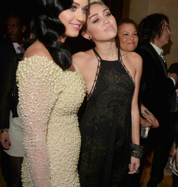 Watch a Live Stream of The Grammy Awards—The Red Carpet, The Awards and ...