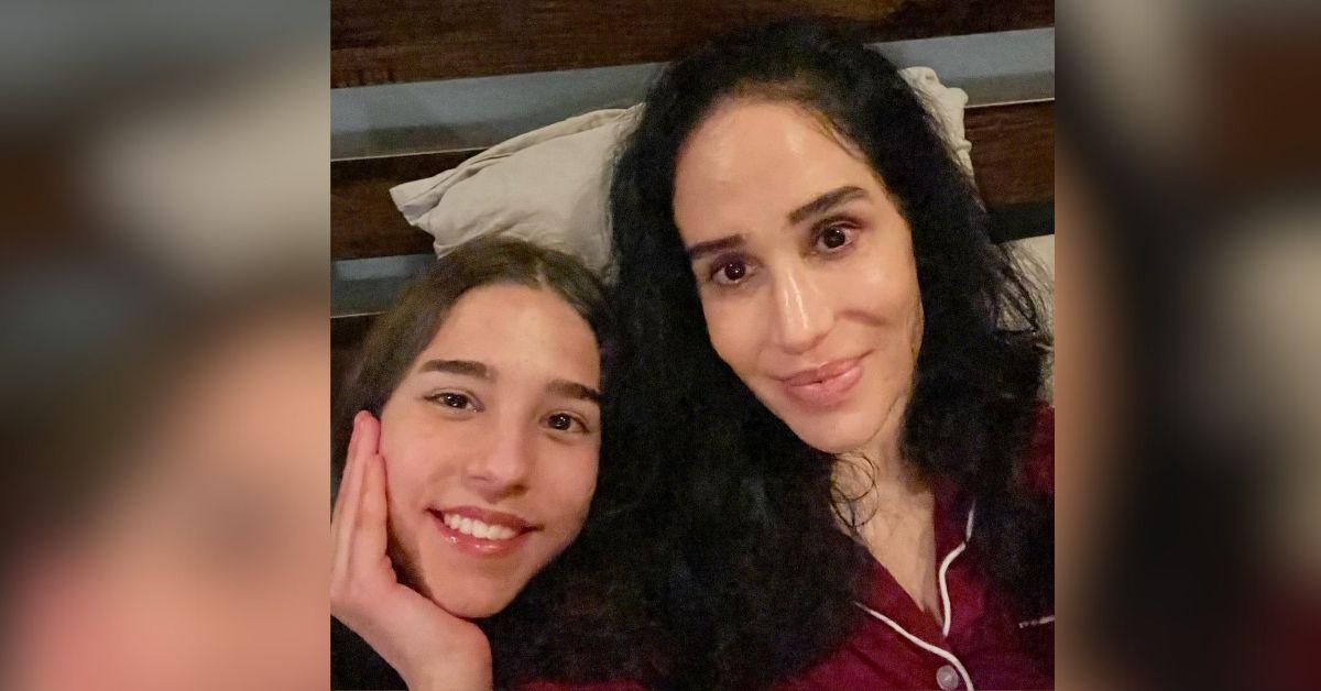 'Octomom' Nadya Suleman Shows 4 Of Her Kids At Thanksgiving: Photo