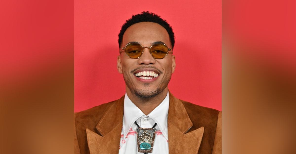 Mariah Carey & Anderson .Paak Spark Dating Rumors By Holding Hands