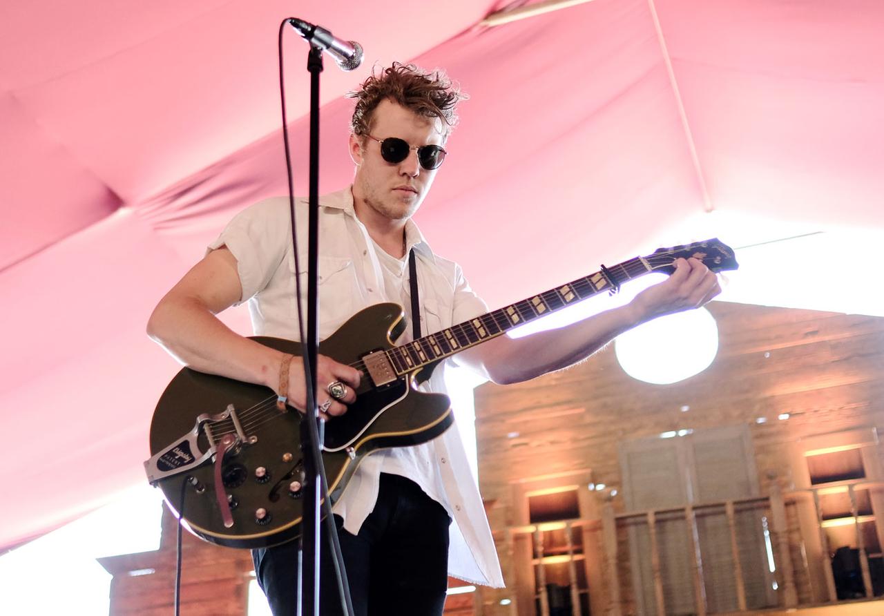 Anderson East ‘Cooling Things Off’ With Miranda Lambert