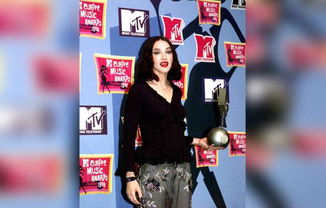 Inside Madonna's Facial Transformation Through The Years: Photos