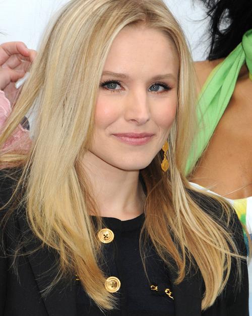 Get A First Look At Kristen Bell On Parks and Recreation!