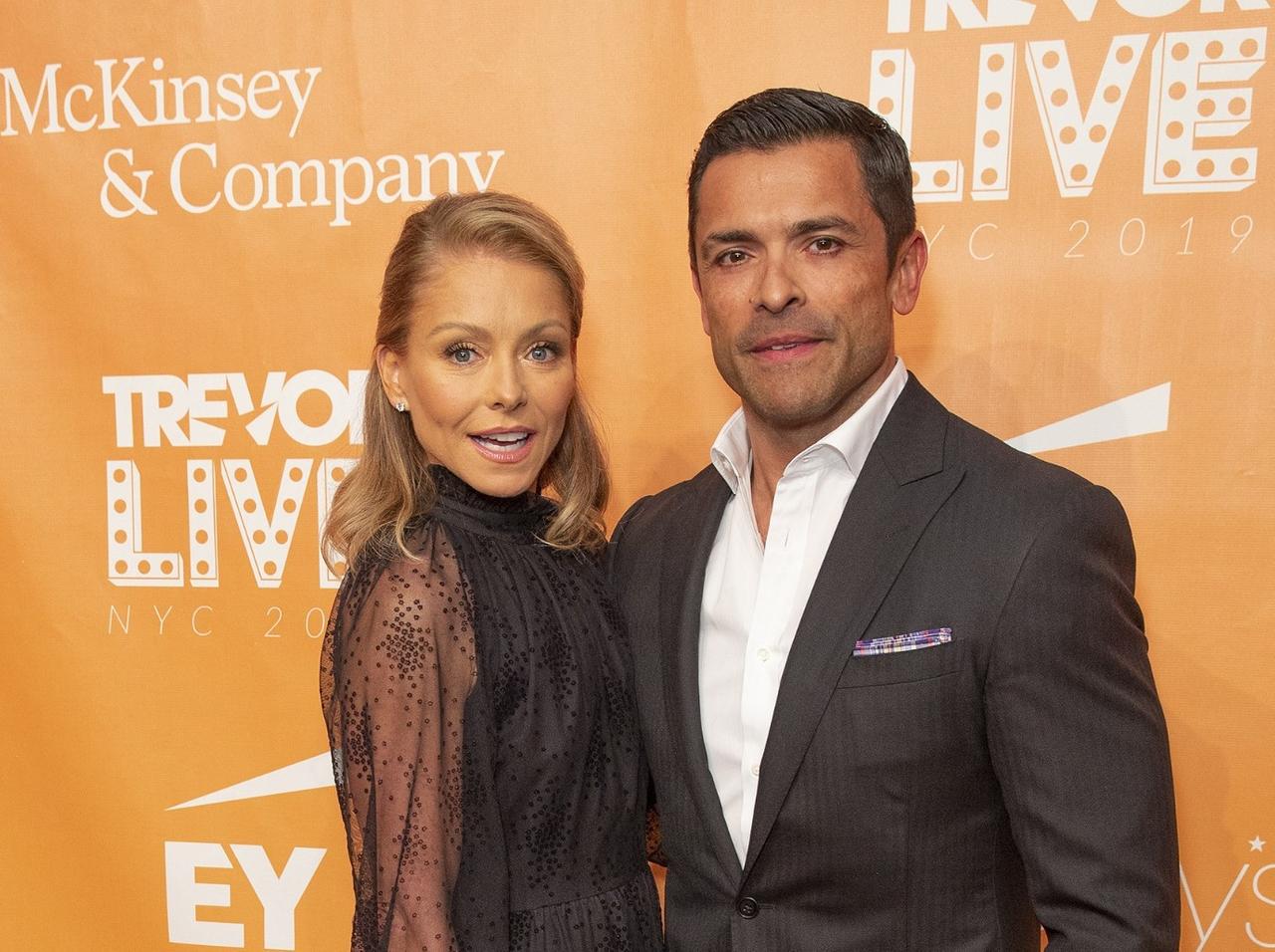 Kelly Ripa & Mark Consuelos's First 'Live!' Show Gets Bad Fan Reviews