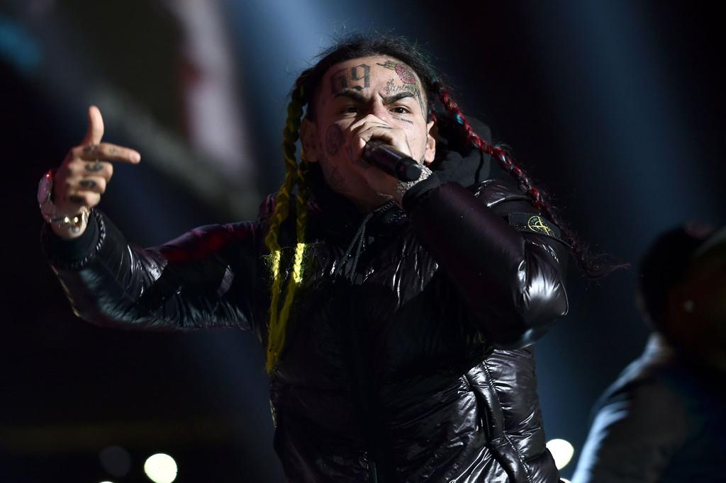 Tekashi69's Girlfriend Jade Preps For His Release In '31 Days'