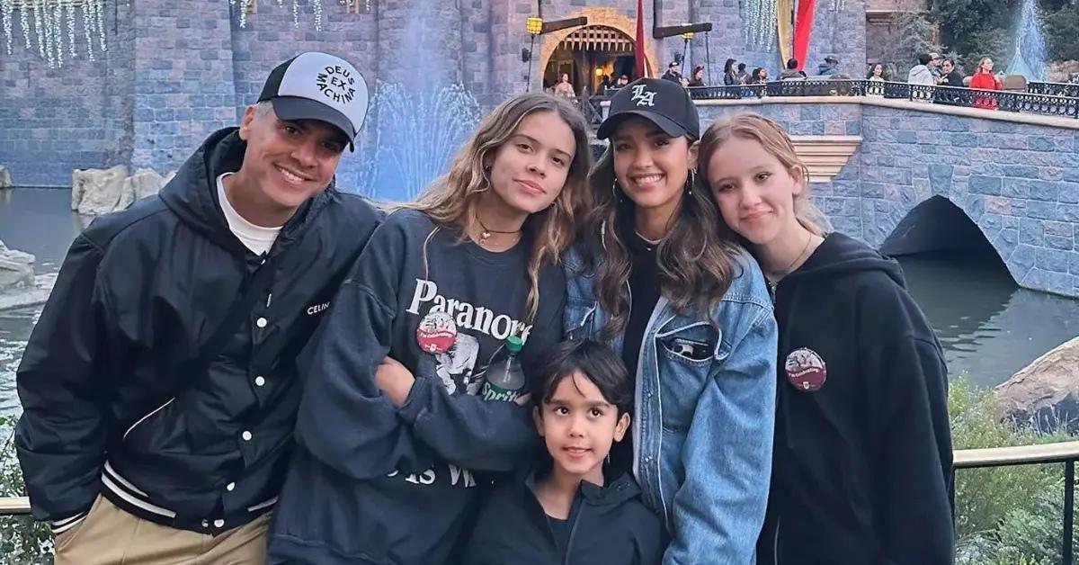 Jessica Alba Sparks Dating Rumors With Comedian Alex Edelman