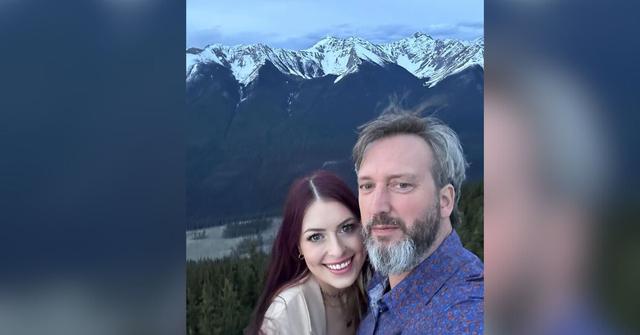 Comedian Tom Green Is Engaged To Amanda: Photos Of The Ring