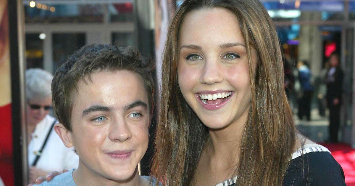 Amanda Bynes' Dating History: Drake Bell, Paul Michael & More