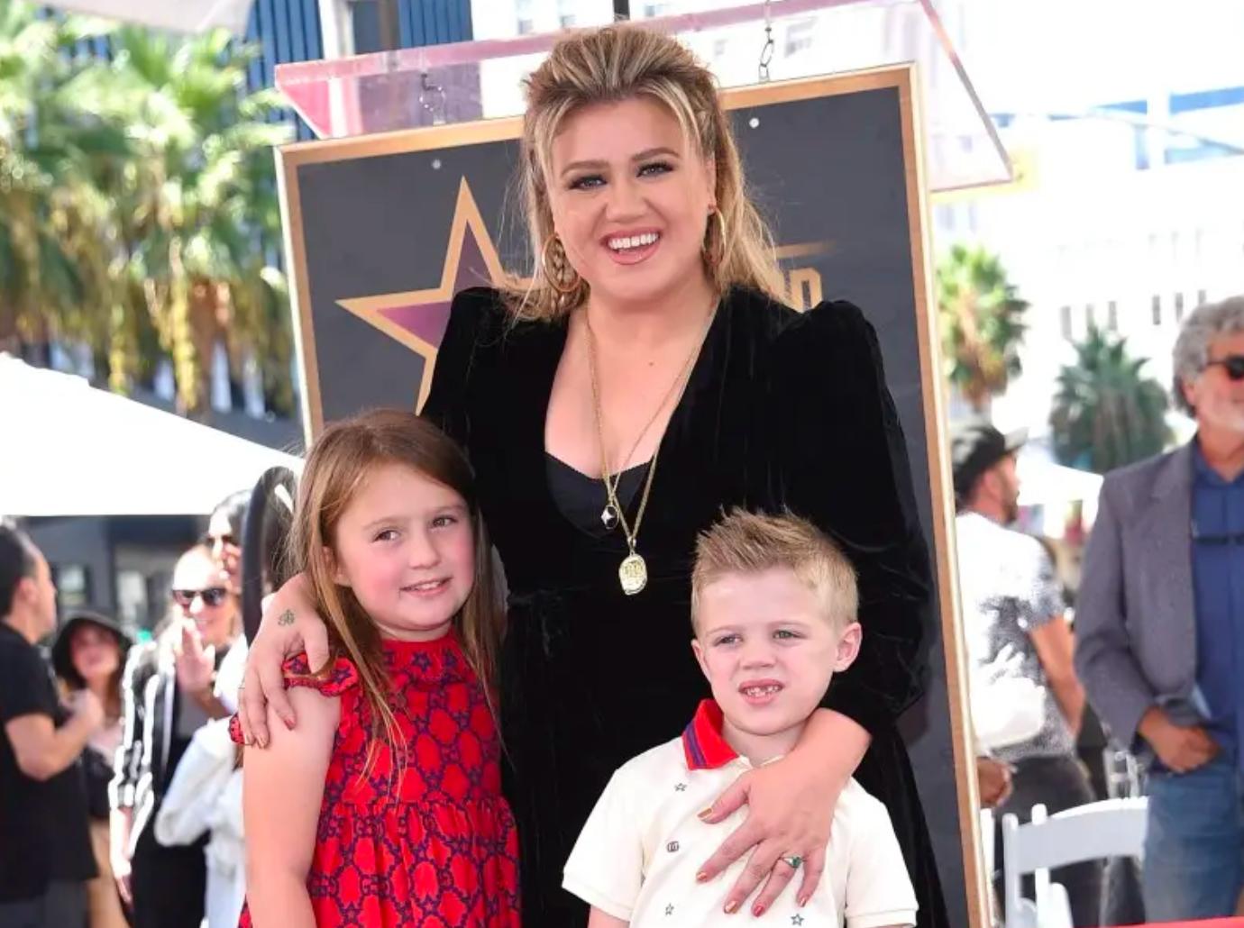 Kelly Clarkson Recalls Meeting Brandon Blackstock For First Time
