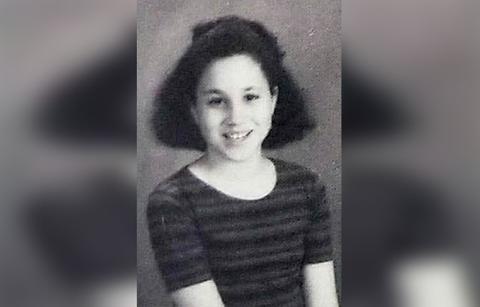 [PICS] Meghan Markle's Graduation Photos From Elementary School