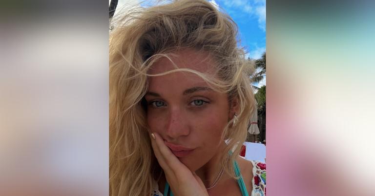Megan Moroney Shows Off Bikini Body On Relaxing Vacation Photos