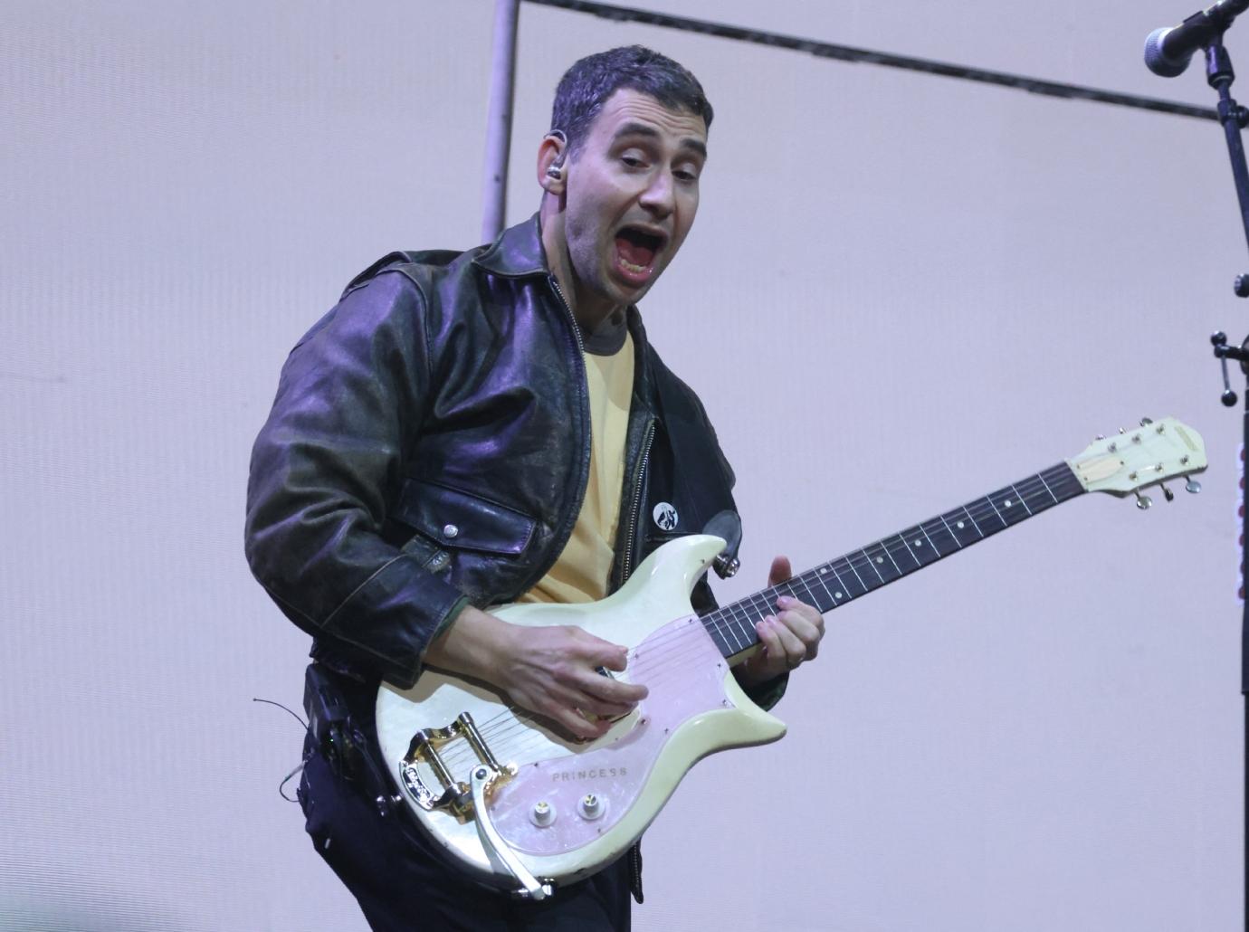 Jack Antonoff Addresses Using Earplugs For Katy Perry VMAs Performance