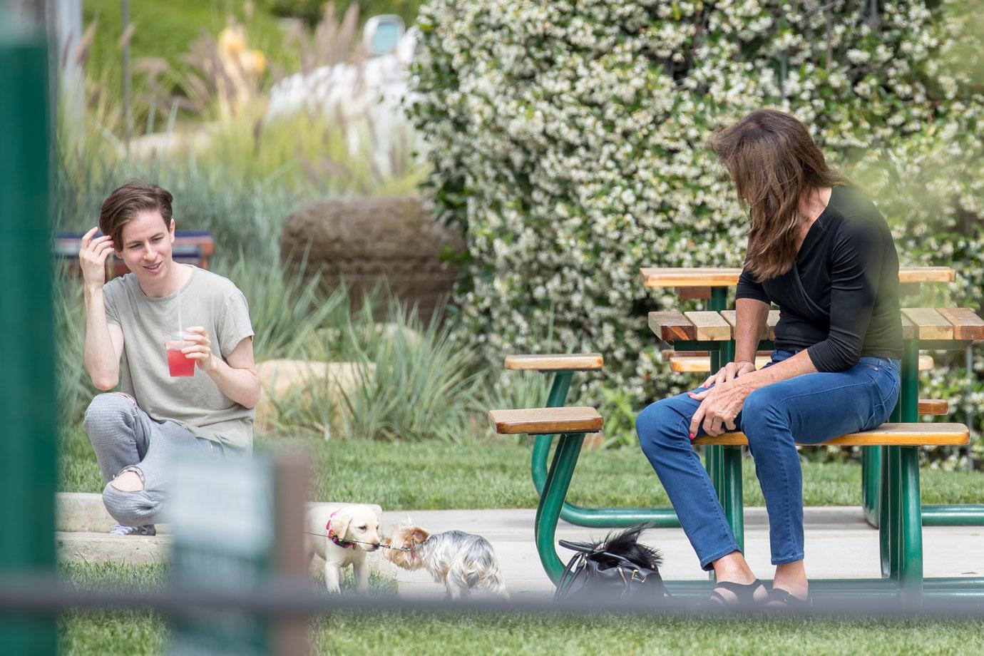 [PICS] Caitlyn Jenner Has A New Dog & It's The CUTEST Puppy Ever