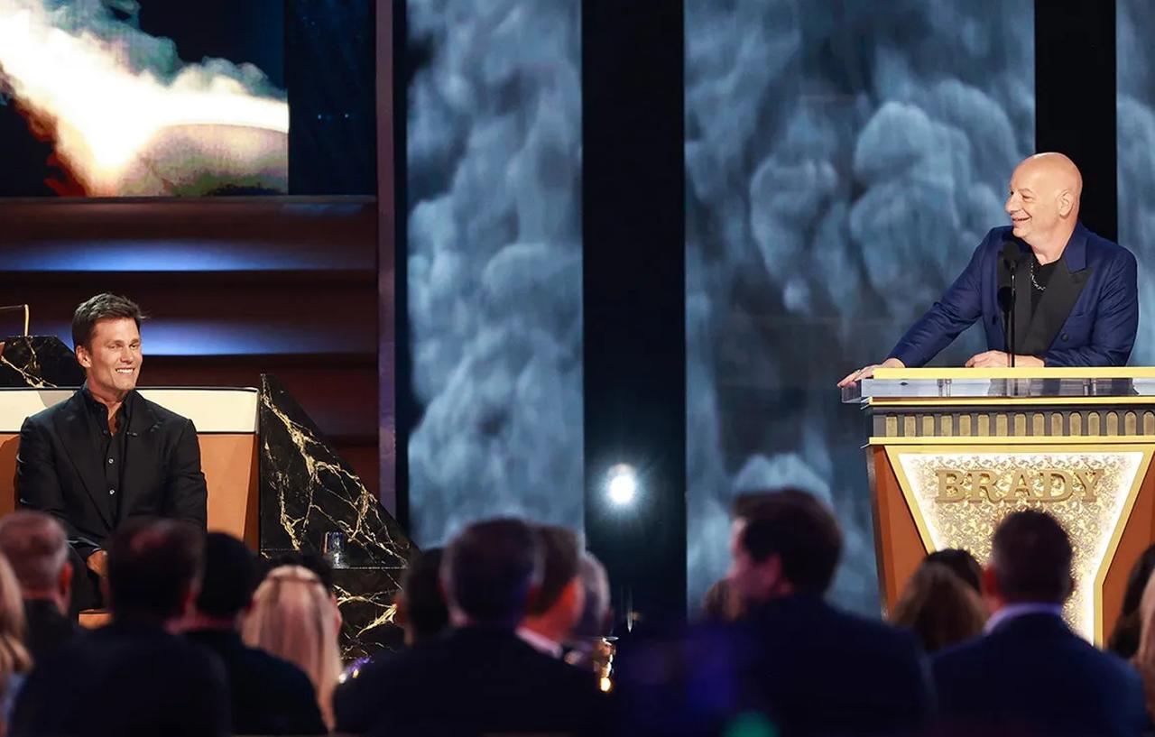 Tom Brady's Anger Over Robert Kraft Joke At Netflix Roast Was 'Real'