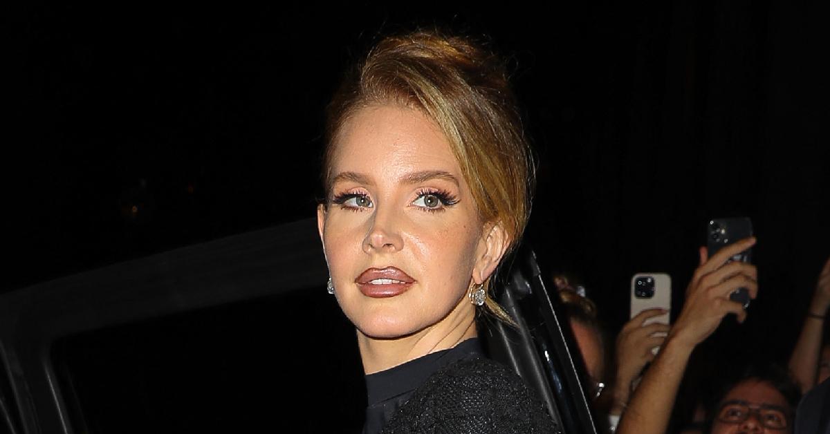 Lana Del Rey Lashes Out At Fan For Posting Selfie With Singer: Photo