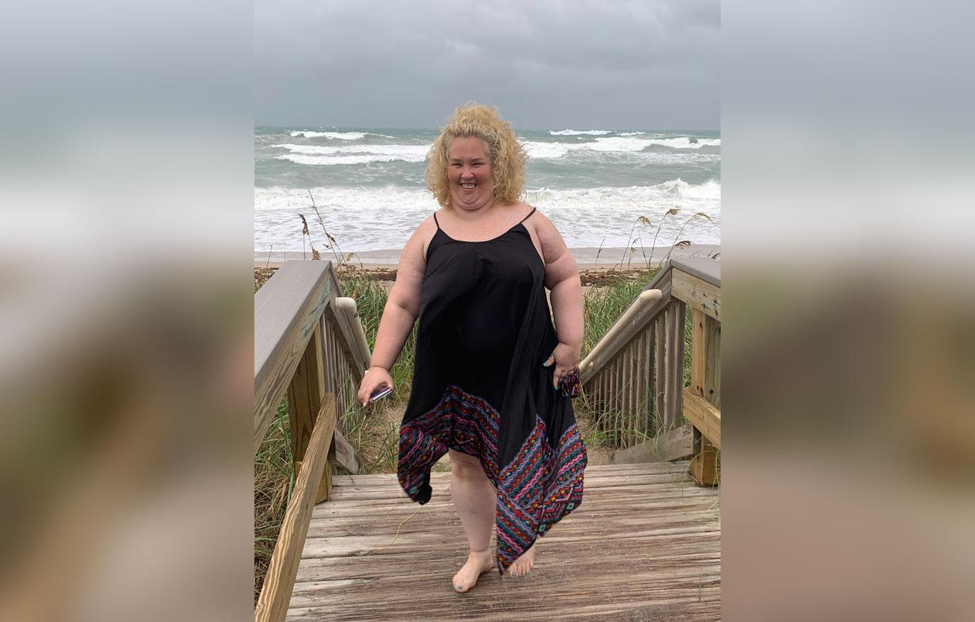 Mama June Recreates Marilyn Monroe Moment During Tropical Storm
