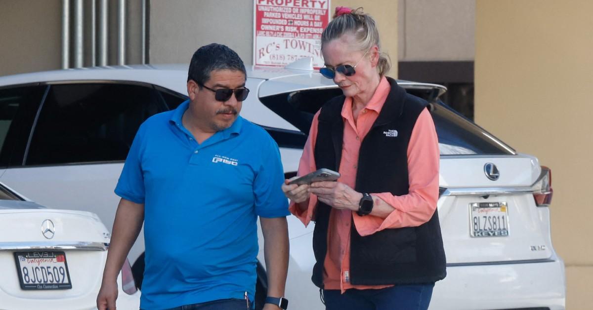 Cybill Shepherd Runs Errands In L.A. 1 Day After Her 75th Birthday