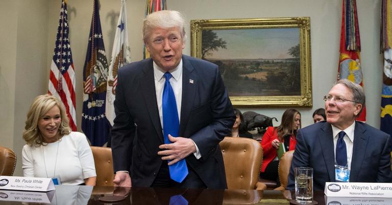 Donald Trump's Faith Advisor Says Women Should 'Submit' To Men