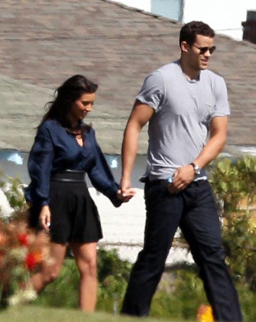 Kim Kardashian & Kris Humphries Visit Her Father's Grave Site in L.A.
