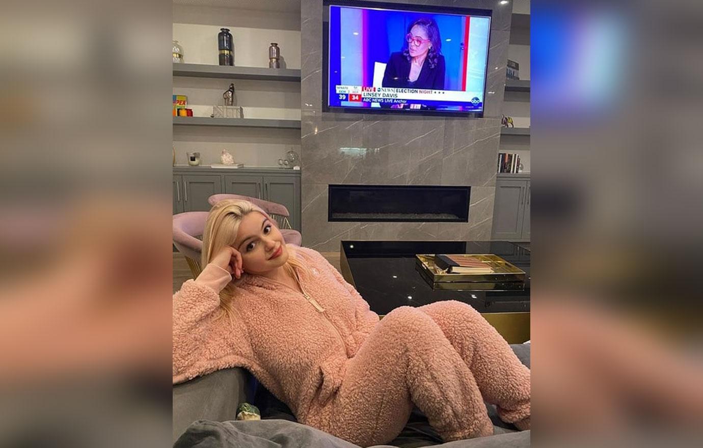 Inside The $2.8M Home Ariel Winter Just Sold: Photos