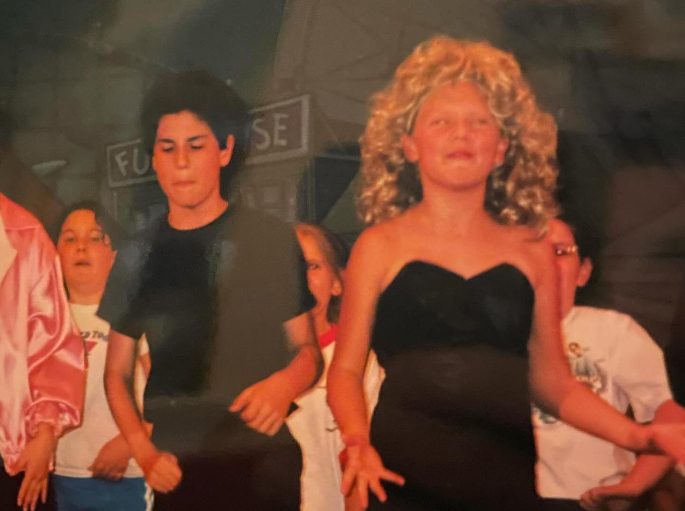 Taylor Swift Starred In 2000 Production Of 'Grease': Photos