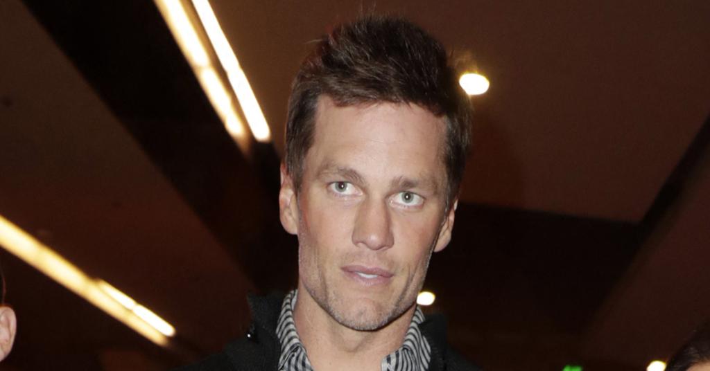 Tom Brady Booed By St. Louis During Broadcasting Debut With Fox: Watch