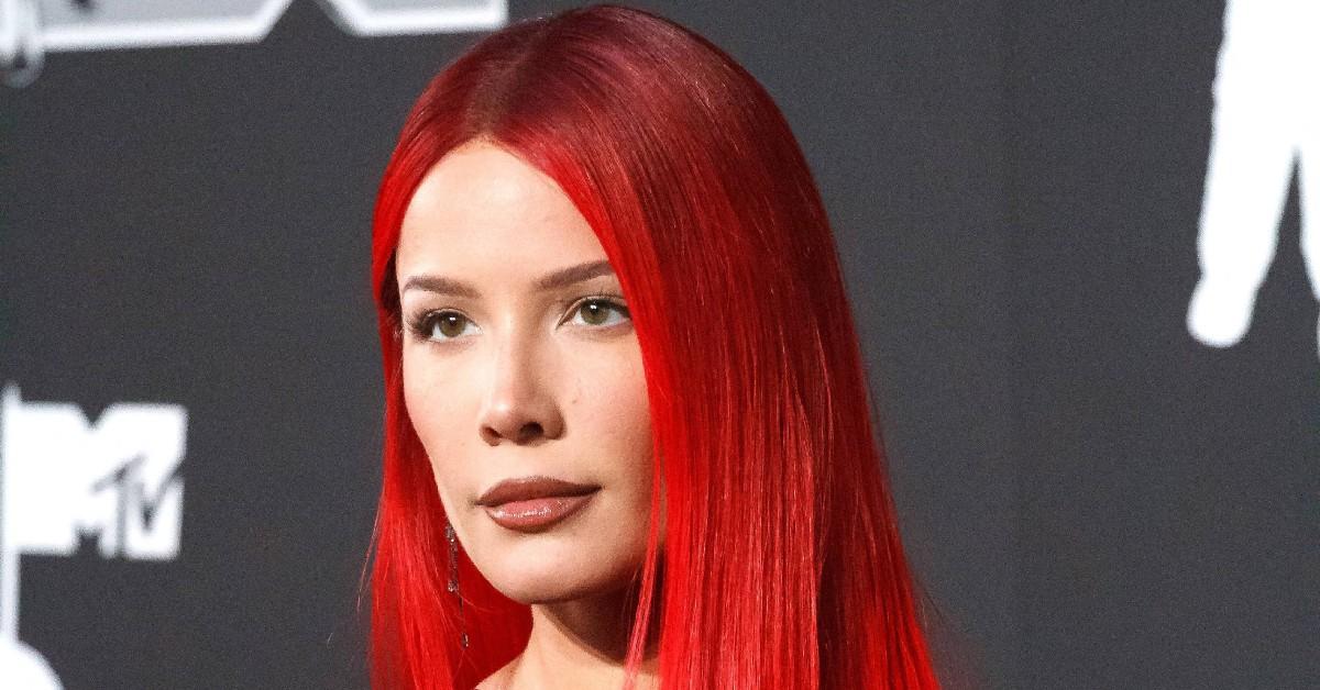 Halsey Shows Off Figure In Kinky BDSM-Inspired Music Video: Watch