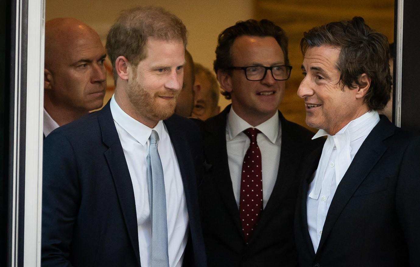 King Charles & Prince William 'Very Wary' Of Prince Harry's Testimony