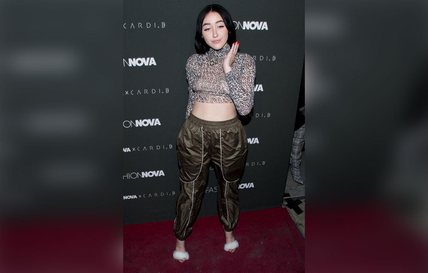 Noah Cyrus Goes Braless In A See Through Shirt At Cardi B Event 0199
