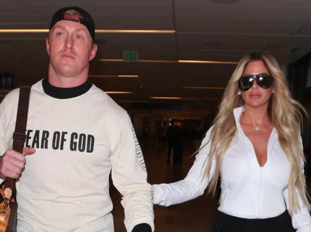 Kroy Biermann Sits In Pool After 10-Mile Run Amid Divorce Battle