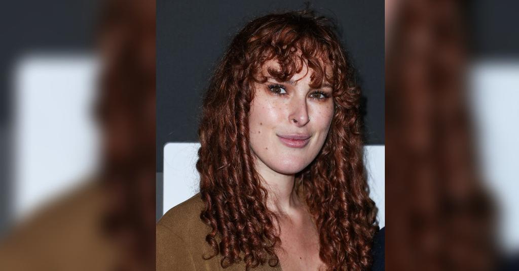 Rumer Willis Spotted With Beau After Announcing Pregnancy