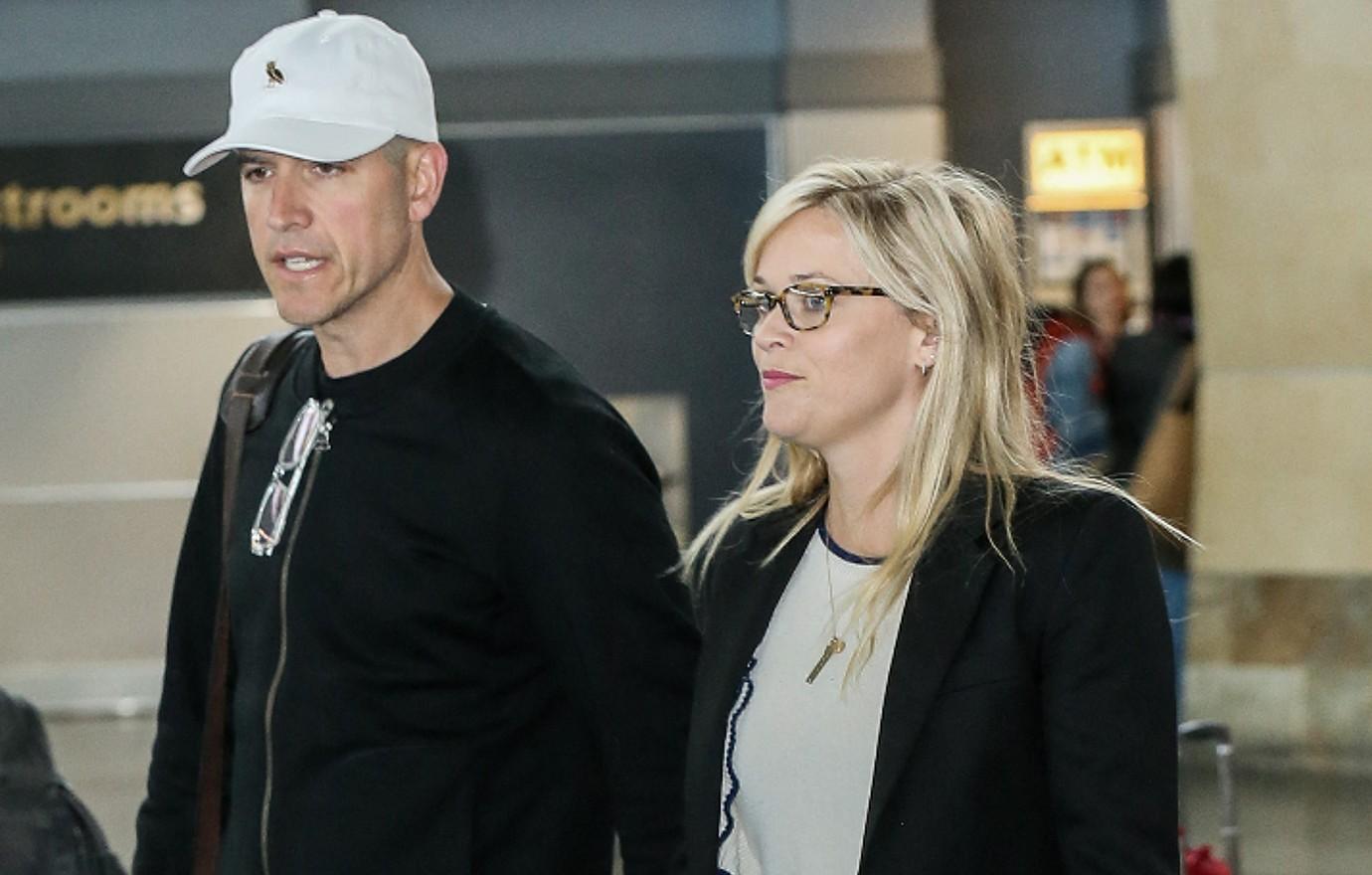 Reese Witherspoon 'Agreed to Let Friends Fix Her Up' After Split