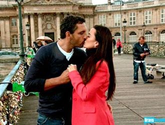 Caught Ya! Kyle and Mauricio Kiss in Paris