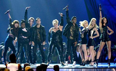 Find Out What Songs The Cast Of 'Pitch Perfect' Performed at the MTV ...