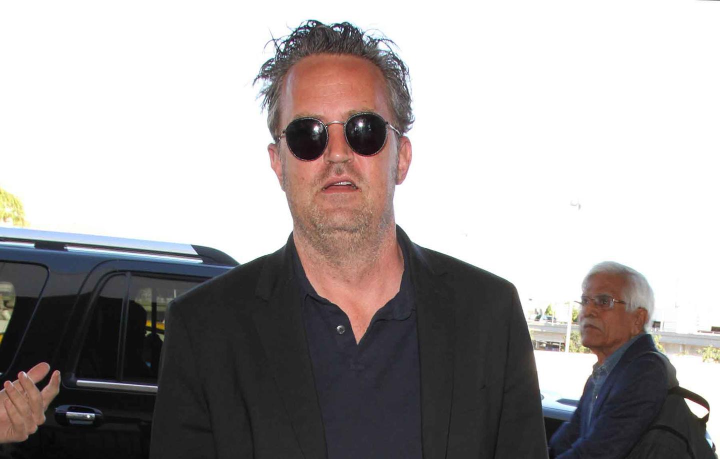 Elizabeth Hurley: Working With Matthew Perry Was A 'Nightmare'