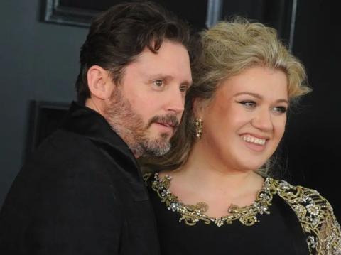 Brandon Blackstock Ordered To Pay Ex-Wife Kelly Clarkson Millions