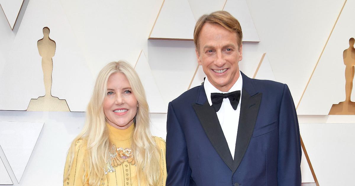 Skater Tony Hawk Will Get Surgery After Breaking Leg