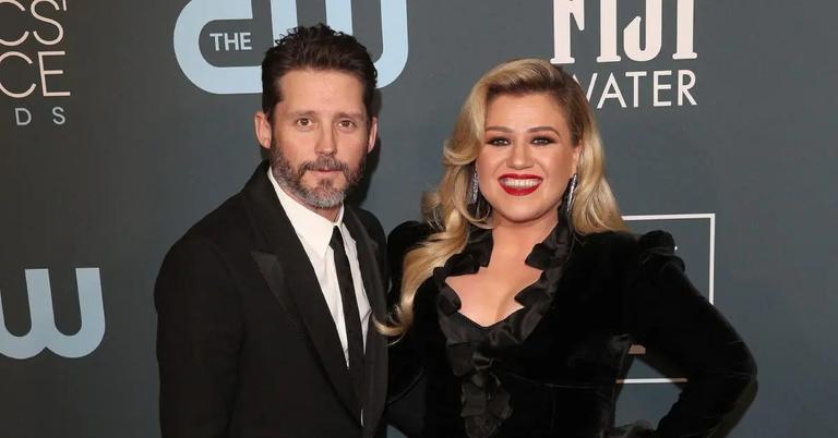 Kelly Clarkson Shades Co-Parenting Dynamic With Ex Brandon Blackstock