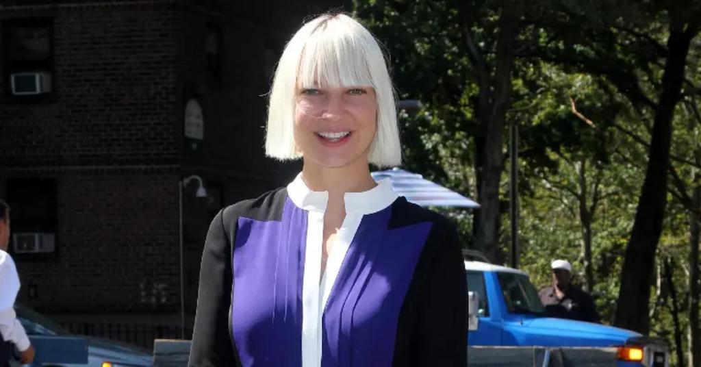 Sia Files For Divorce From Dan Bernard & For Custody Of Their Child