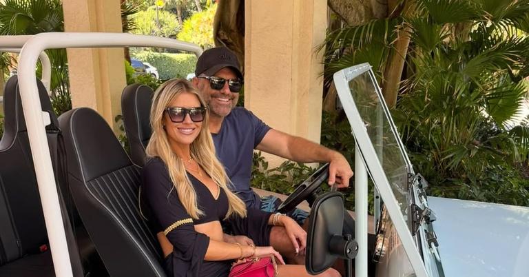 Christina Haack Shows Off Toned Body While On Vacation: Photo