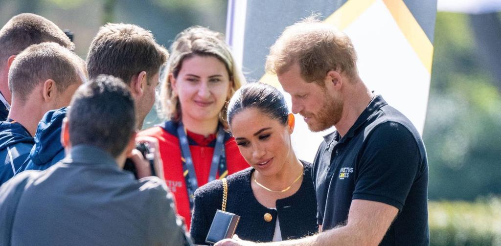 Prince Harry & Meghan Markle's Inner 'Circle Is Getting Smaller'