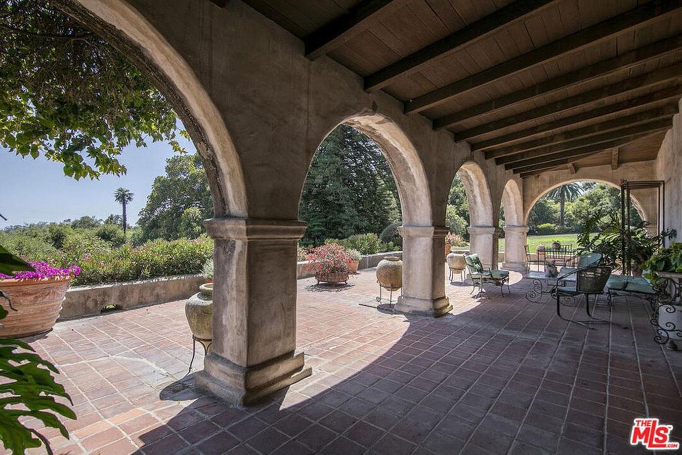 Rob Lowe Buys Home in Montecito, California, See Photos