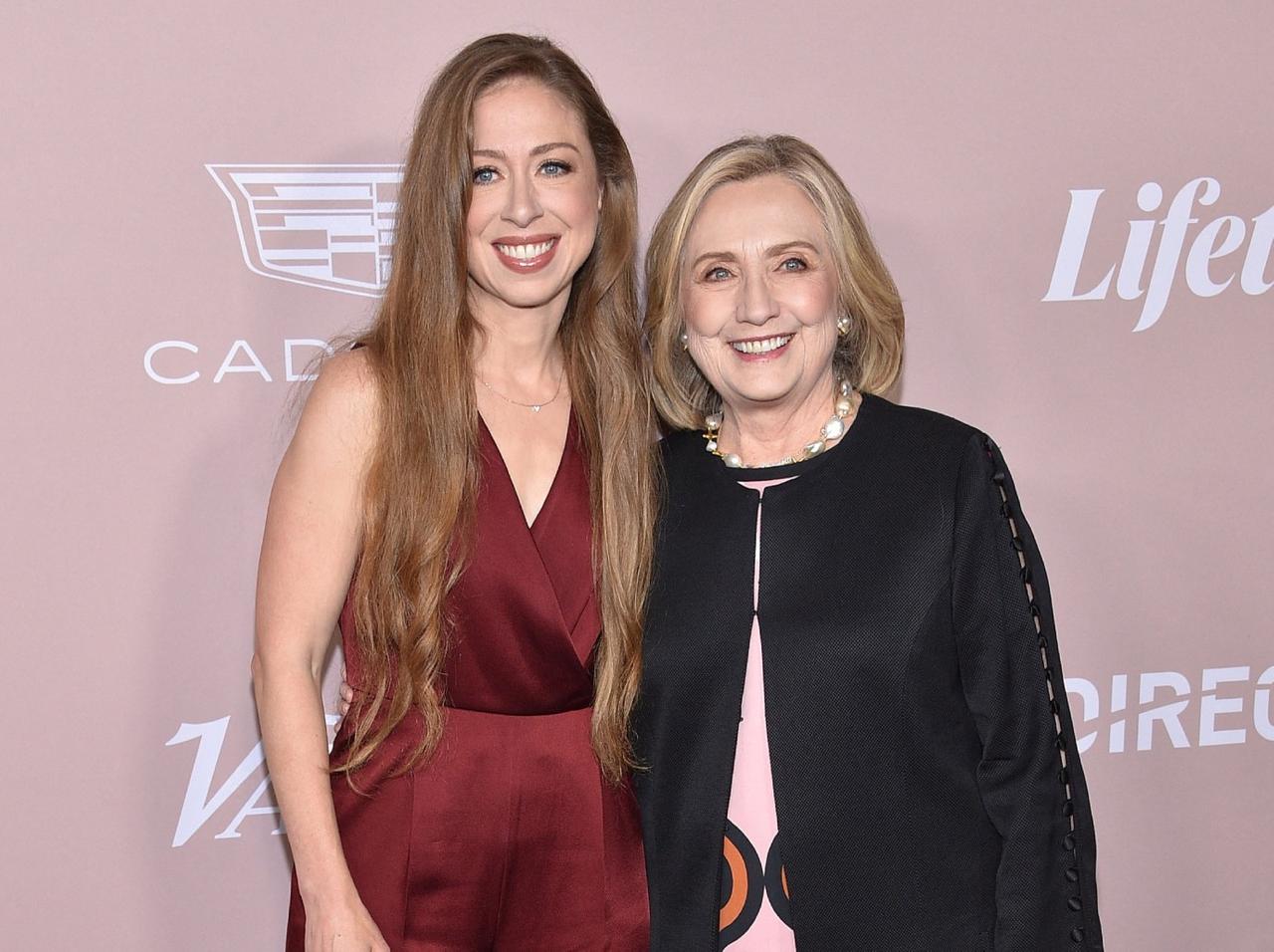 Hillary Clinton Was Mad After Chelsea Clinton 'SNL' Sketch