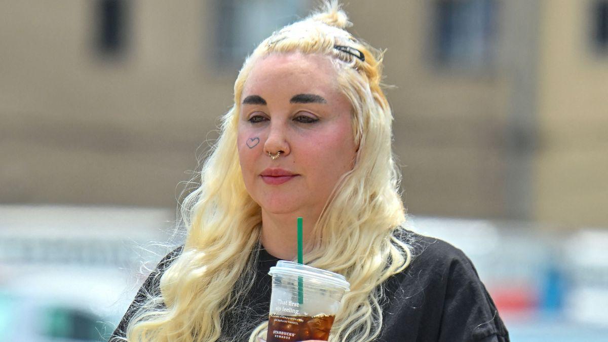 Amanda Bynes Sports Daring New Brows As She Teases Next Big Move