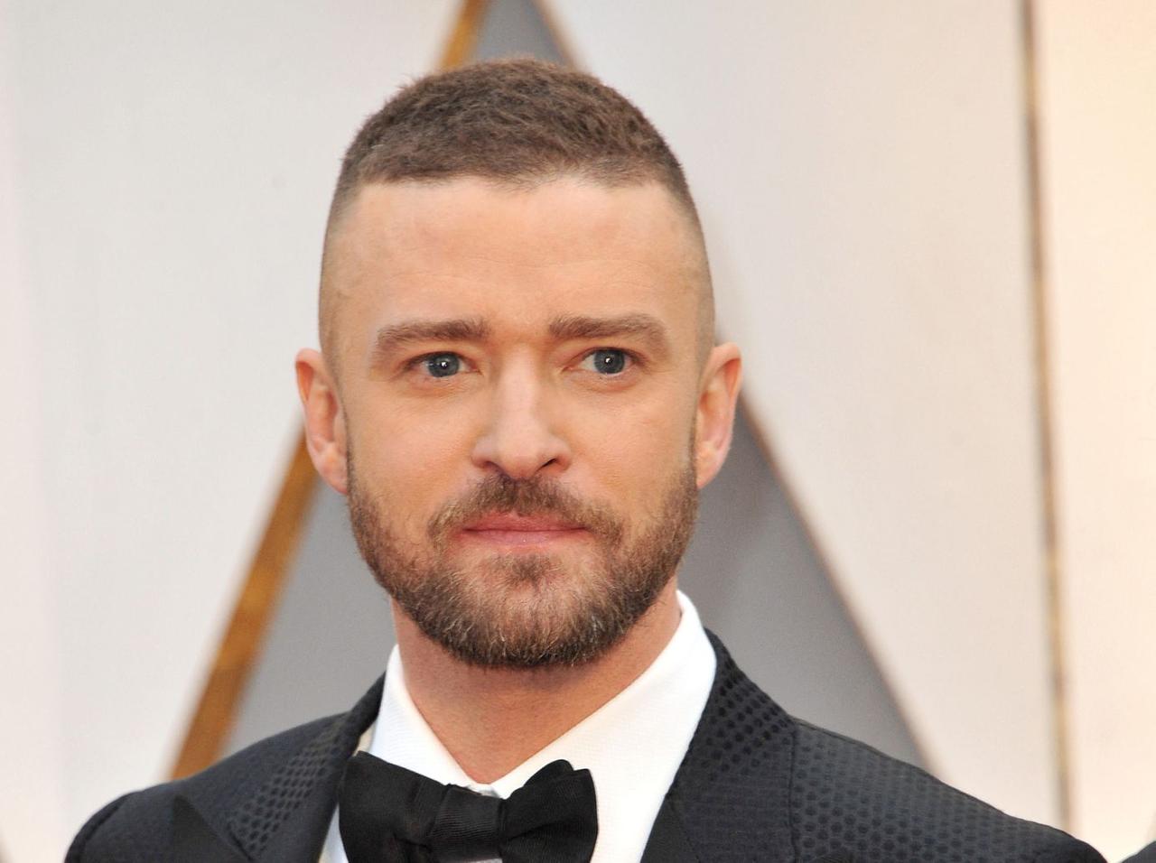 Justin Timberlake Called 'Mean' After Viral Interaction With Fans