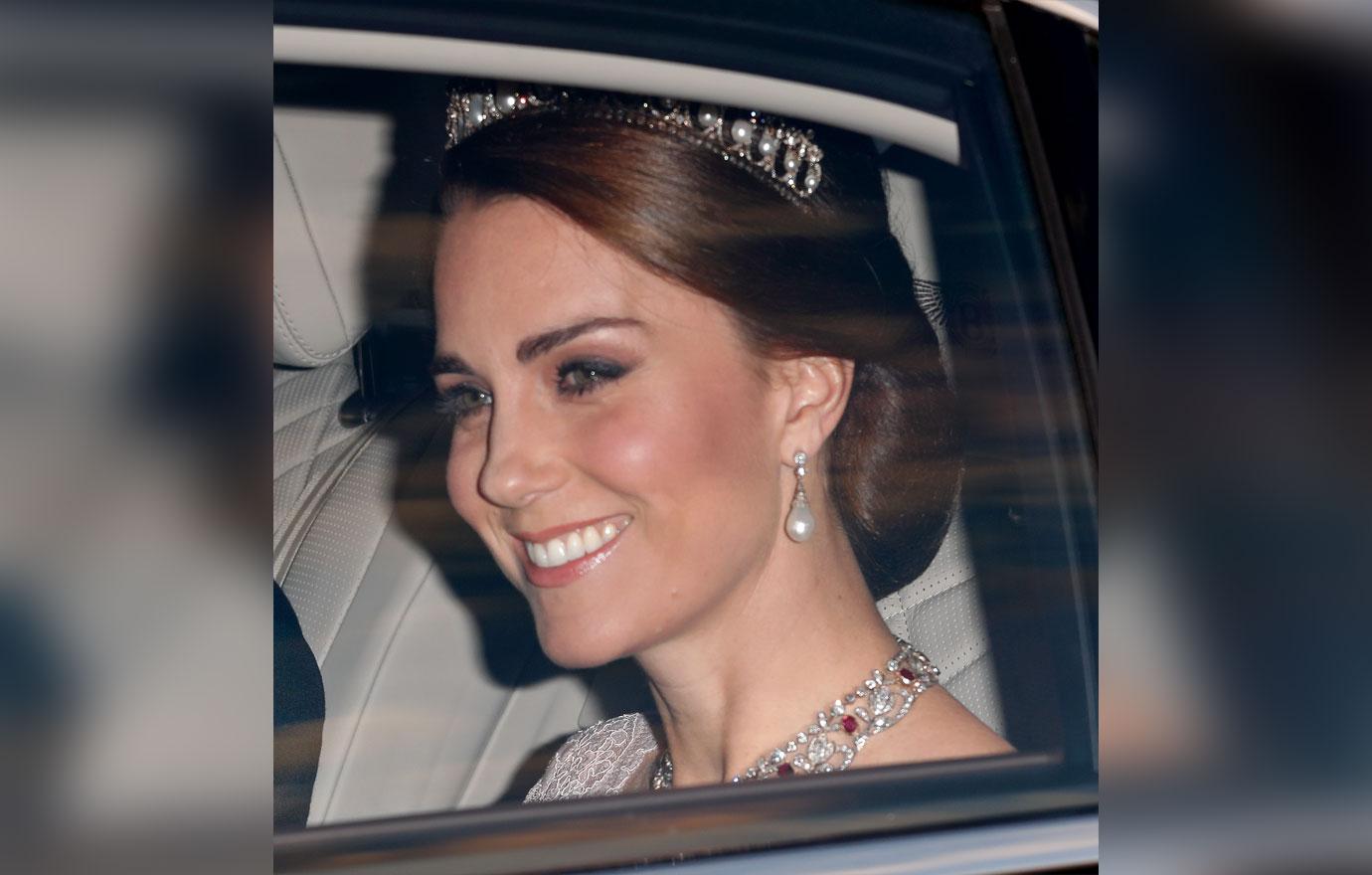 [PICS] Kate Middleton In Princess Diana’s Favorite Tiara At State Banquet