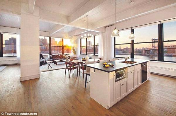PHOTOS: Go Inside Anne Hathaway's $4.25 Million NYC Loft