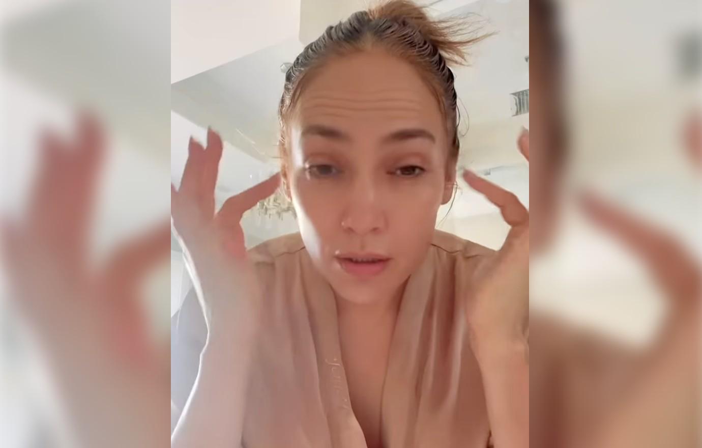 Jennifer Lopez Goes Makeup-Free & Brags About Not Using 'Filters'
