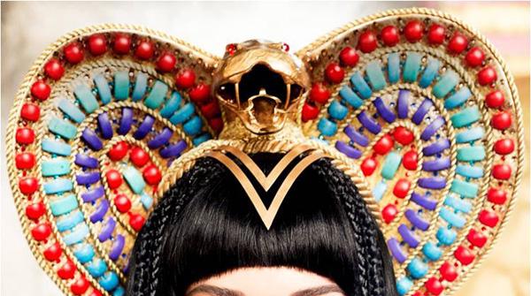 Katy Perry Channels Cleopatra For 'Dark Horse' Video