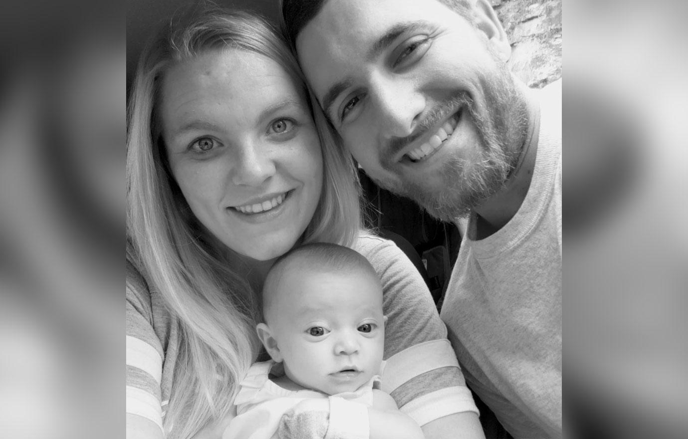 'Teen Mom 2' Star Leah Messer's Sister Victoria Crapello Files For Divorce
