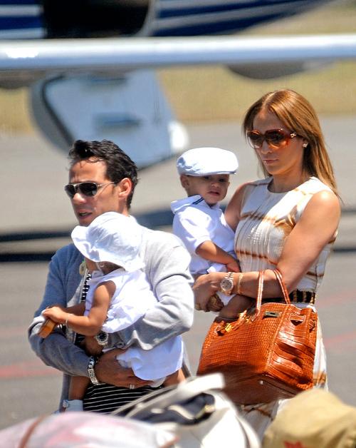 PHOTOS: J.Lo and Marc are Fashionable Flyers